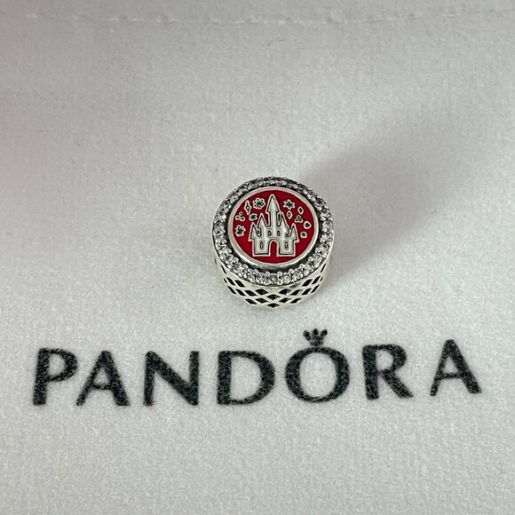 Pandora | Jewelry | Disney Parks Merry Christmas Minnie Castle Candy ...